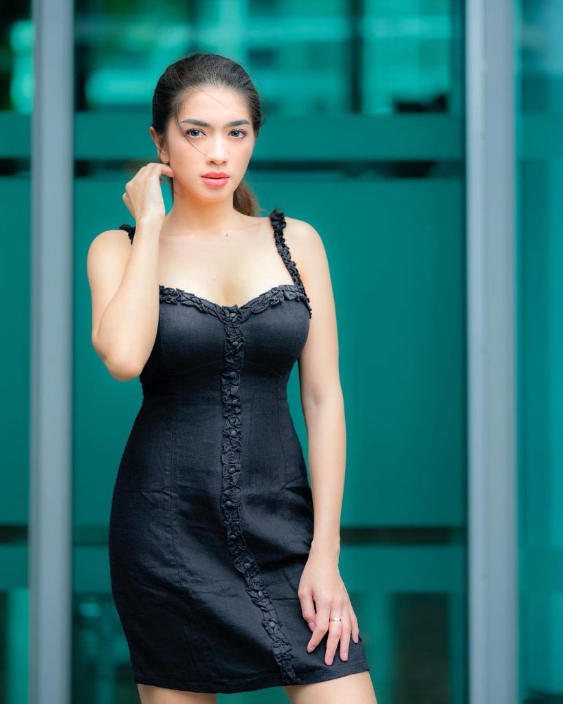 Top 25 Most Beautiful Indonesian Women - Hottest Indonesian Girls